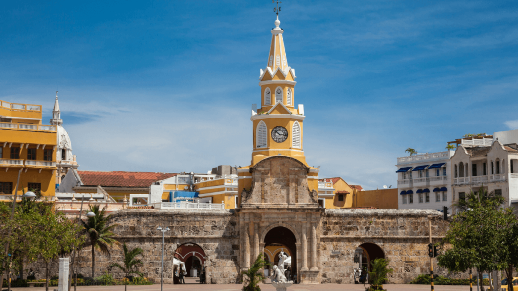Old Town Cartagena: 17 Things To Do + Best Places
