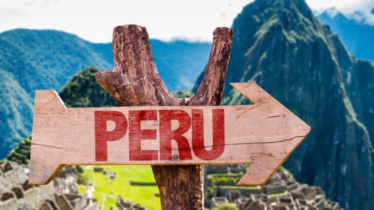 The Top 25 Amazing and Best Things to Do in Peru