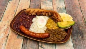 10 Most Popular Colombian Snacks & Best Restaurants To Try